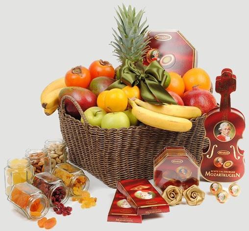 Send Gift Basket - SendGiftBasket - Delivering Gifts Across Europe